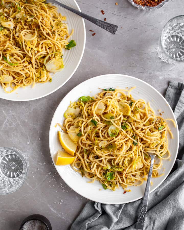 15 Minute Garlicky Breadcrumb Pasta with Shredded Brussels Sprouts ...