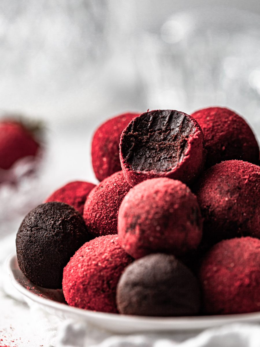 Chocolate Strawberry Truffles (Vegan) - Crumbs & Caramel